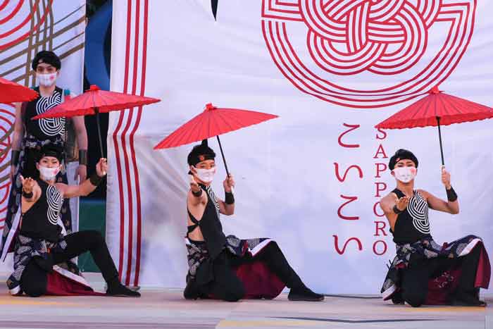 YOSAKOI8丁目ステージ＝SAPPOROこいこい